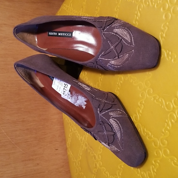 Sesto Meucci | Shoes | Sesto Meucci Vintage Leather Brown Floral ...